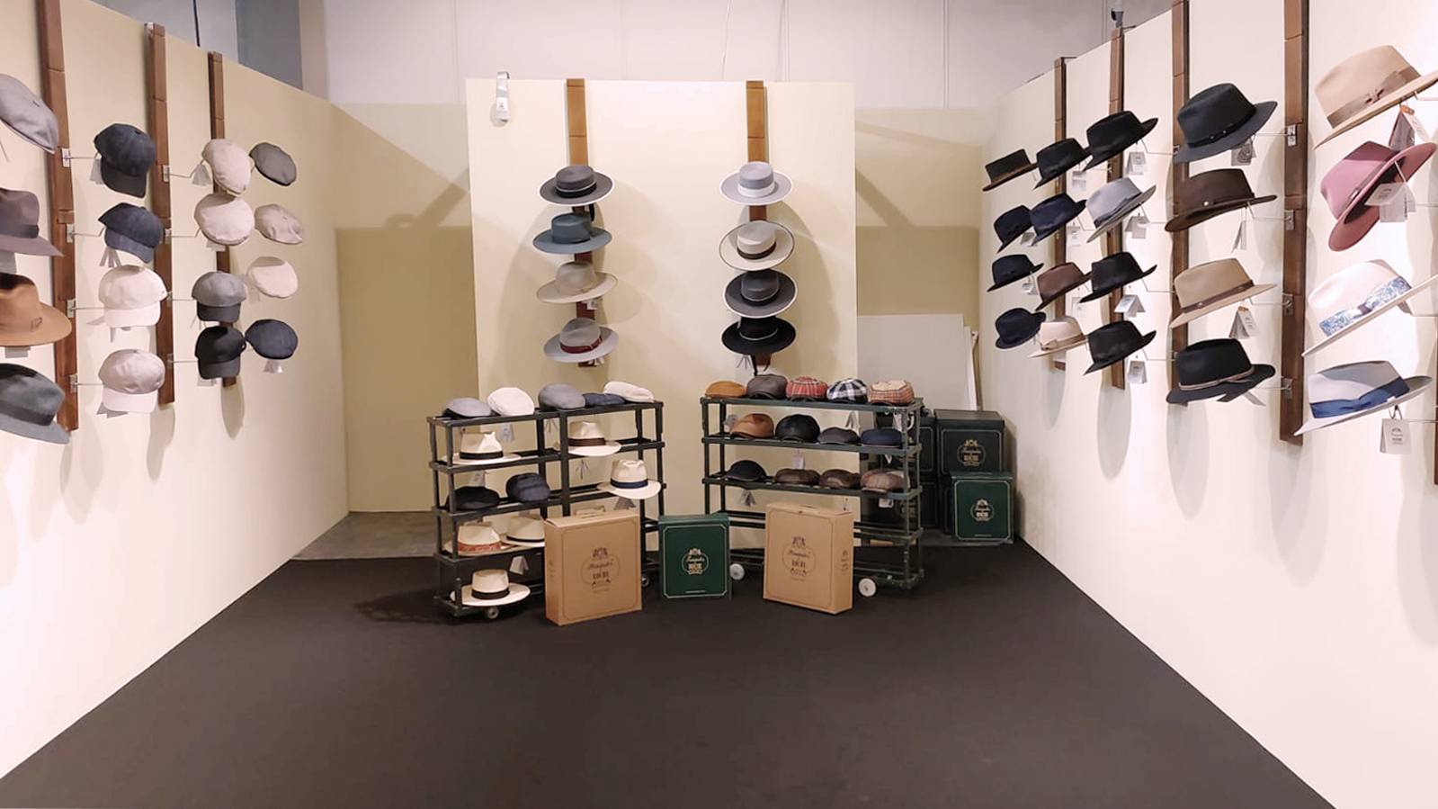 PHOTO-2022-01-10-18-40-54 - Fernández y Roche